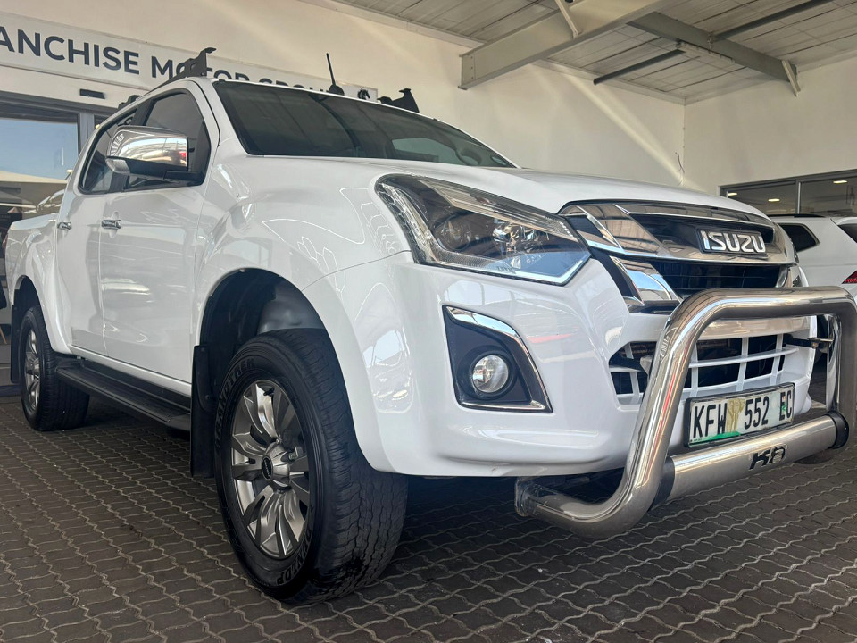 Isuzu KB 300 D-TEQ LX (130 kW) Double Cab 4x4 Auto for sale in Gauteng ...